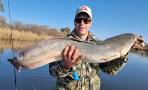 Dorsal Fish – Barbel/Baber/Catfish popping fishing lures