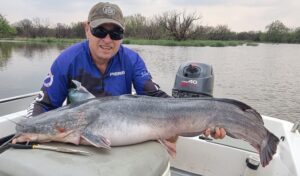 Dorsal Fish – Barbel/Baber/Catfish popping fishing lures